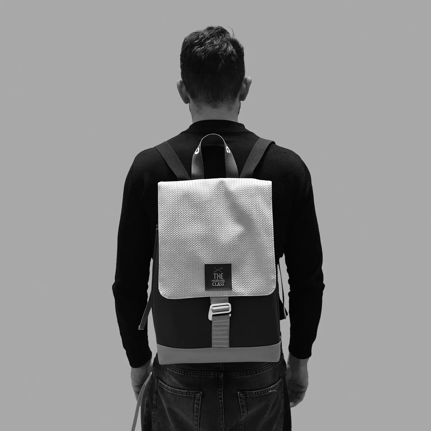 Mochila The Hook Ratán negra de Daniel Chong – Gnomo